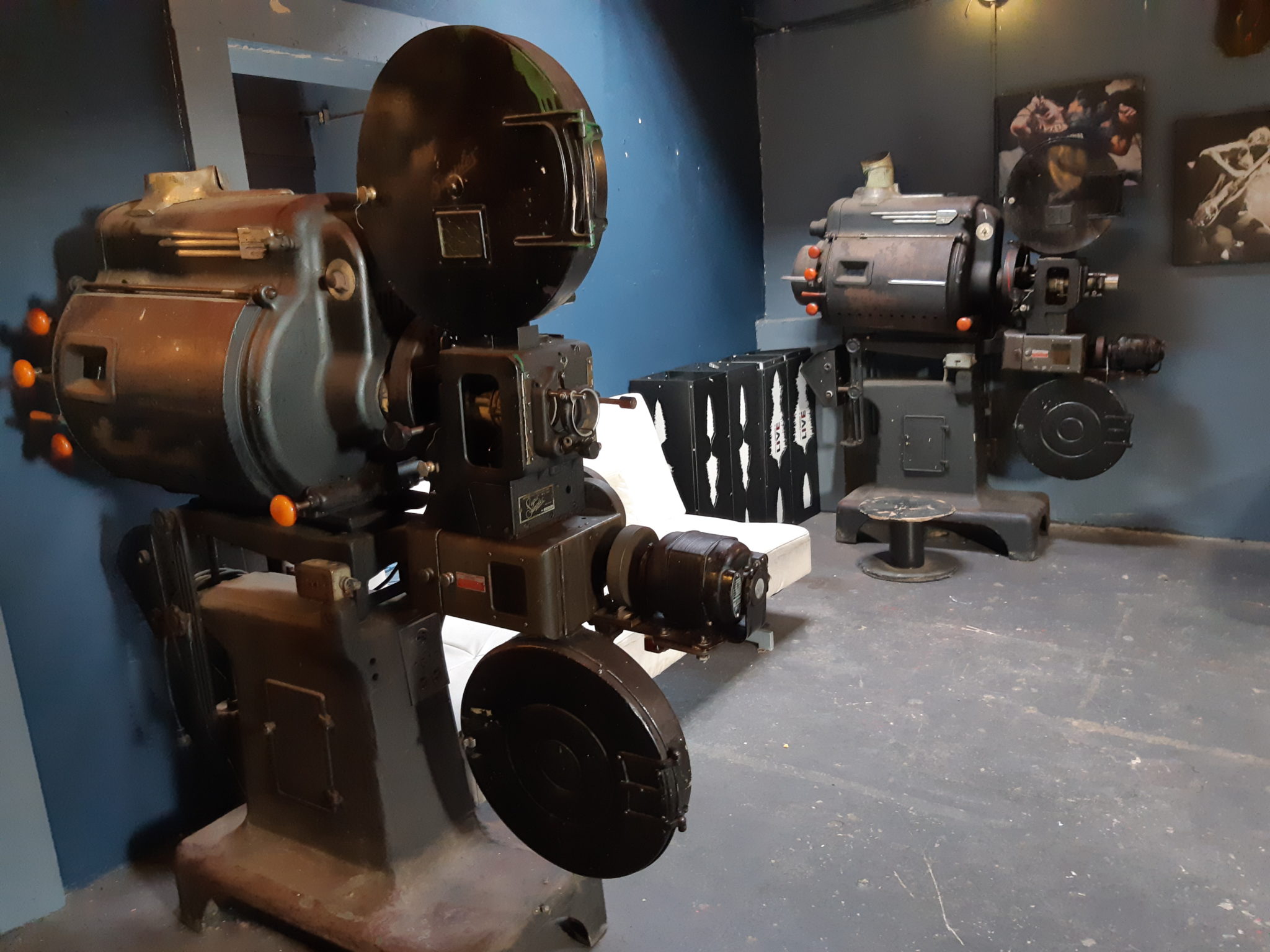 OriginalProjector_Operahouse_RiversideBIAphoto_toronto | Riverside Toronto